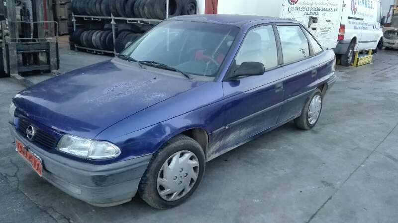 OPEL ASTRA F BERLINA 1995 - DonOcasion.es